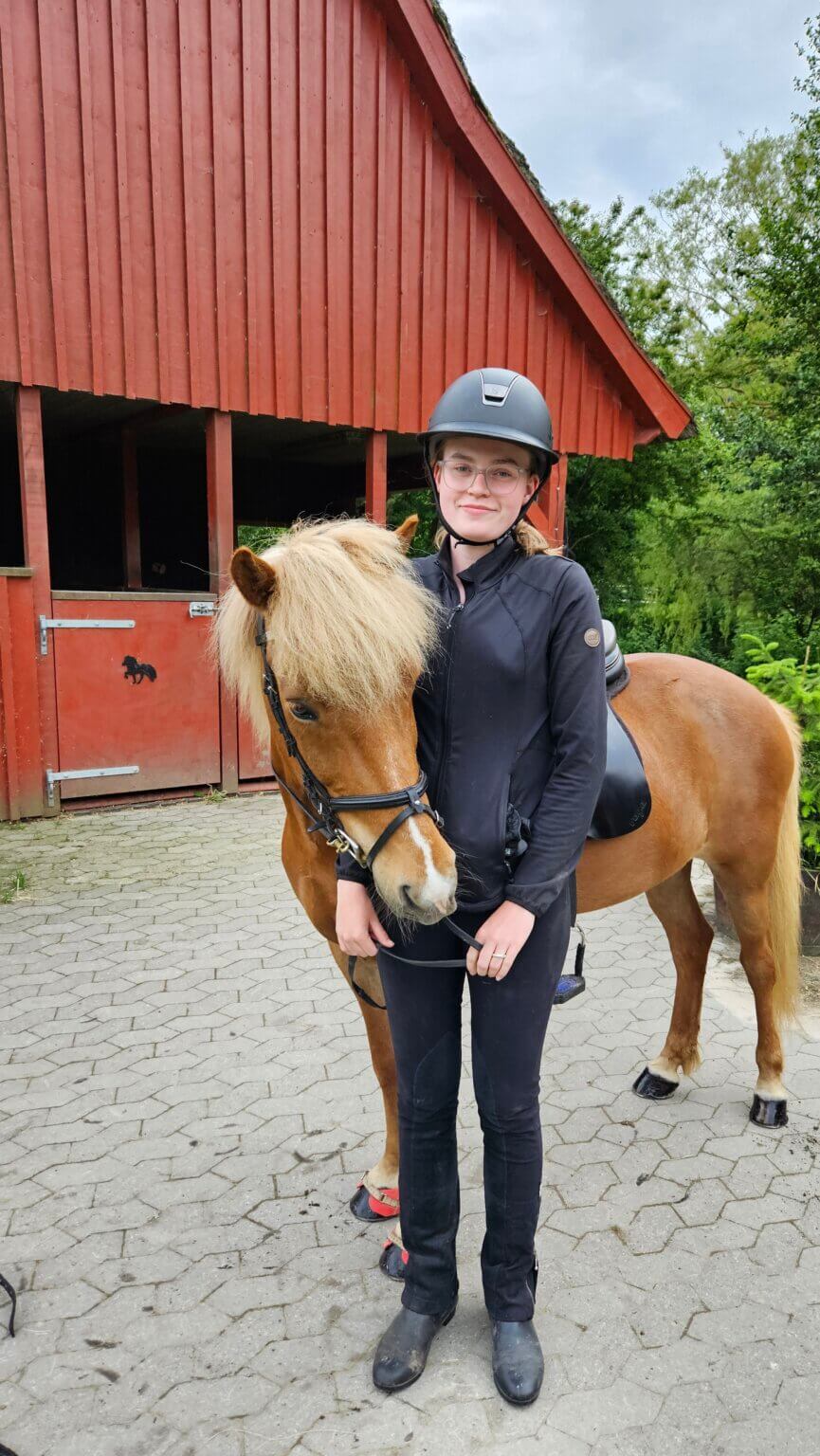 Thea har en drøm om at arbejde med hest og rytter som en helhed - TÖLT ...